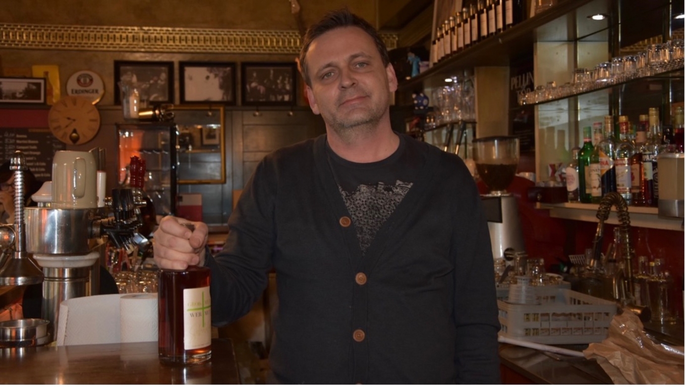 Café Foyer: Wermut aus dem Wohnzimmer der Annenstraße - annenpost.at